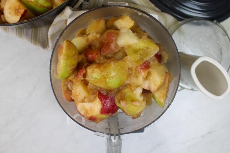 Easy No-Peel Homemade Applesauce for the Freezer (No Sugar) - Sungrown ...